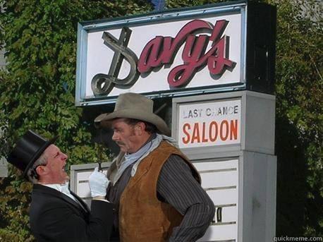 Matt Ryan stops by Davy's for a cold one... and finds a HOTTIE! - quickmeme